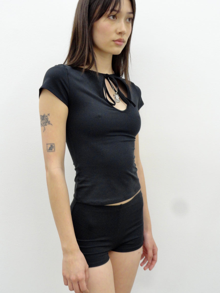 Cleo Keyhole Top in Midnight – CAMPBELL&KRAMER